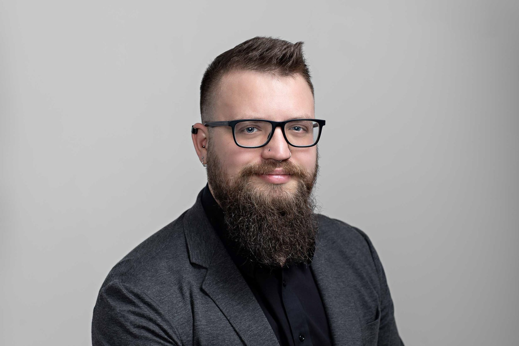 Pizzuti Headshot Photography Studio | Pizzuti Creative